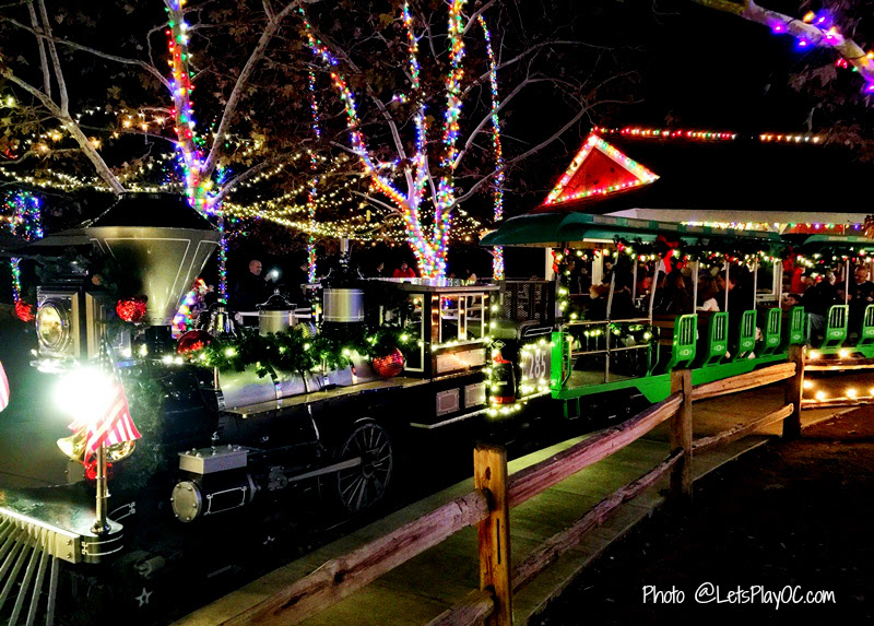 Christmas Train to See Santa in Orange County - Let's Play OC!
